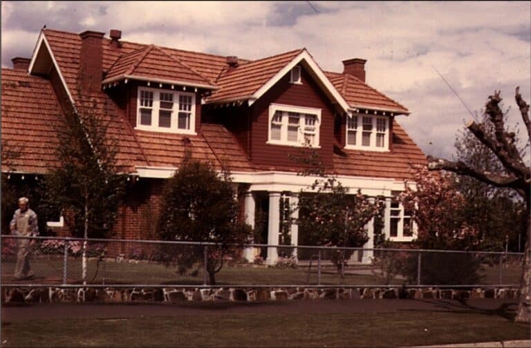 History | Strathcona Girls Grammar